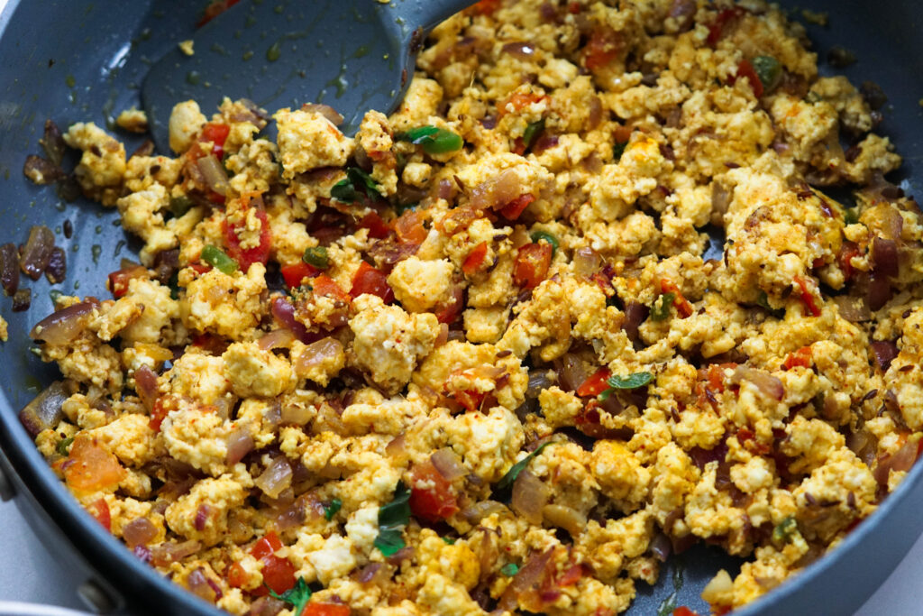 Quick Paneer Bhurji Sandwich Or Toast - Some Indian Girl