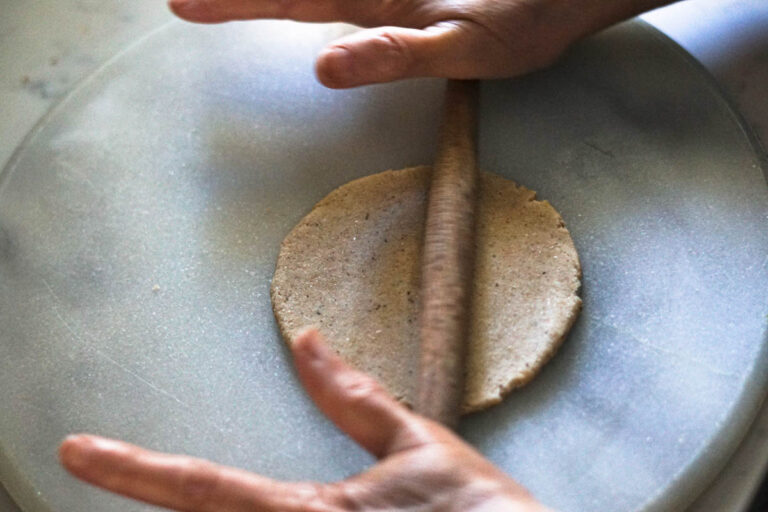 Gujarati Bhakri Recipe - Some Indian Girl