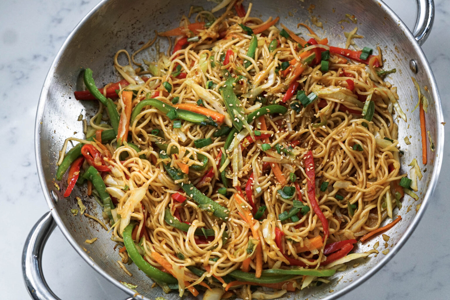 25 Minute BEST Veg Hakka Noodles Recipe - Some Indian Girl